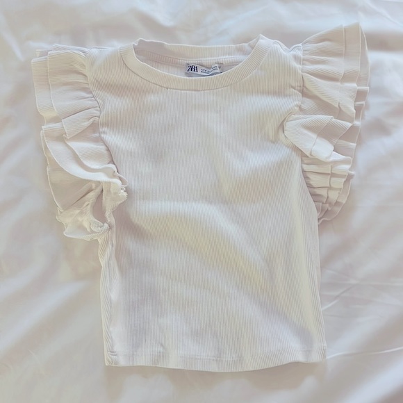 Zara | Tops | Zara White Ruffle Top | Poshmark